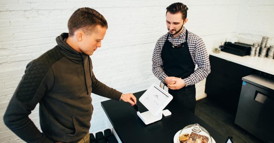 Quer aumentar a retenção de clientes? Use um CRM para restaurantes | Goomer